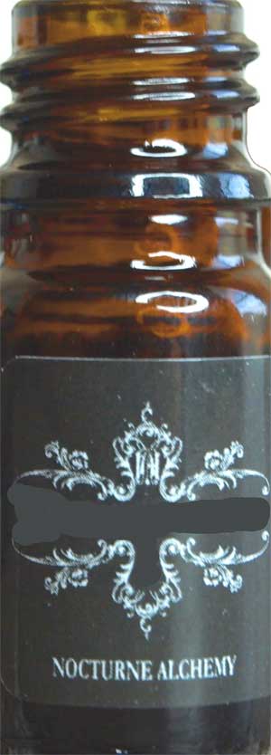 Nocturne Alchemy Pyramid Spice Cake Sample – DecantPlanet